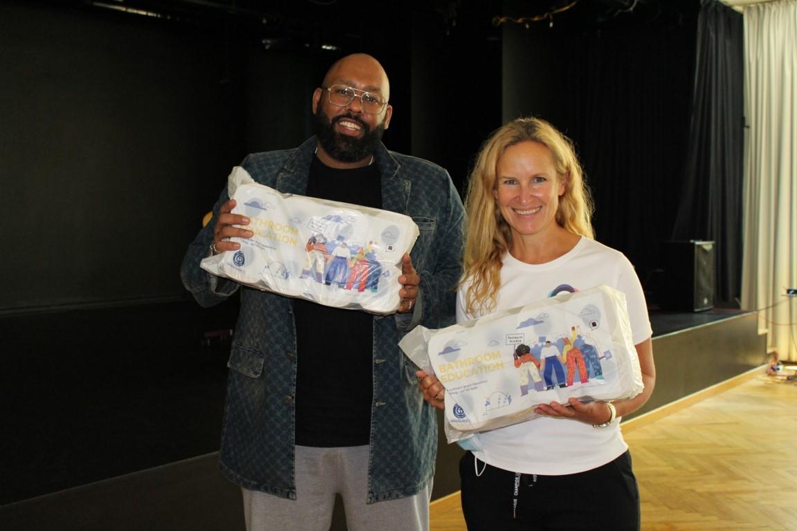 „Rassismus ist für’n Arsch“ – Aktion der Aloys-Fischer-Schule und des ...